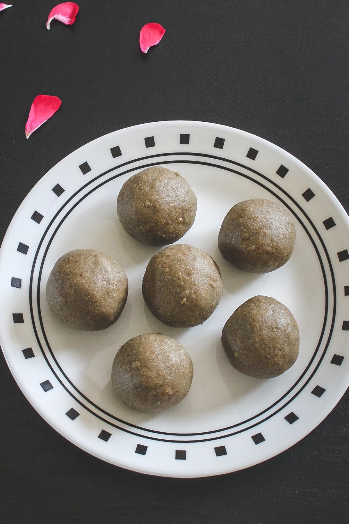 Kuler Recipe (Bajra Ladoo) – FoodWiki