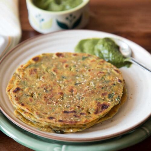 Maharashtrian Multigrain Thalipeeth Recipe – FoodWiki