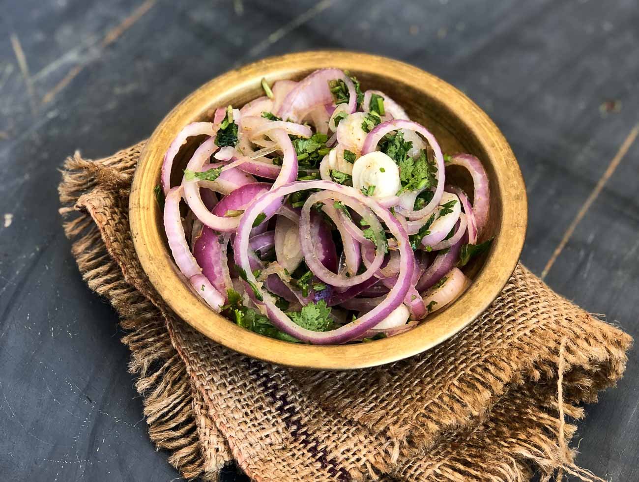 Pudina Pyaz Kachumber Salad Recipe – Mint & Onion Salad – FoodWiki
